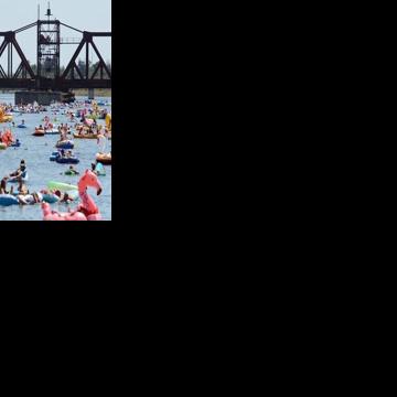 Welland Floatfest this weekend's hot event