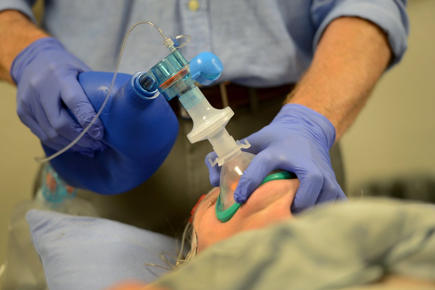 Anesthesiologist recruited by Niagara Health still in limbo