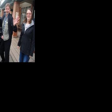 Niagara College student gives Meadows of Dorchester resident the rock ...