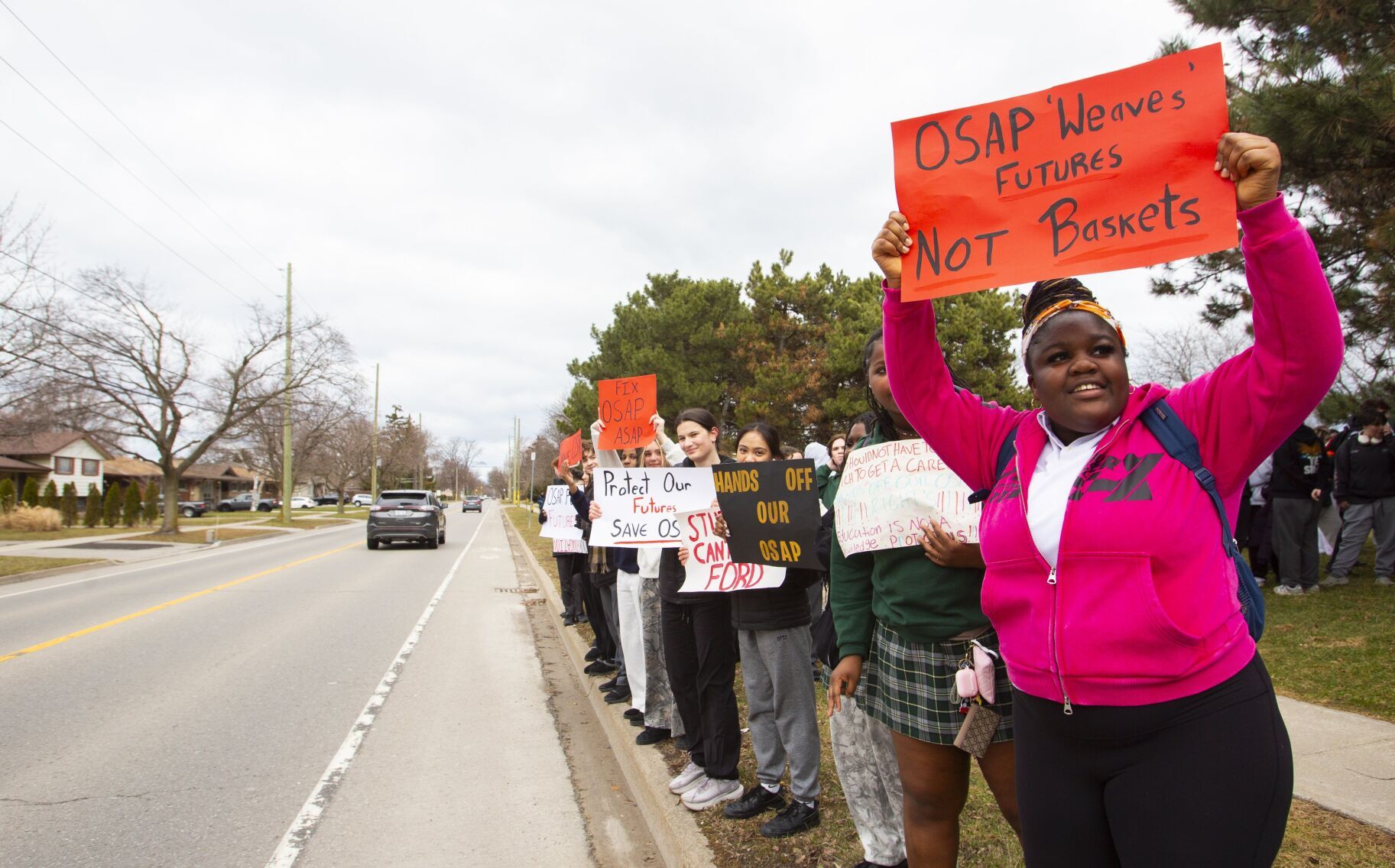 Niagara students walk out of class to protest OSAP overhaul