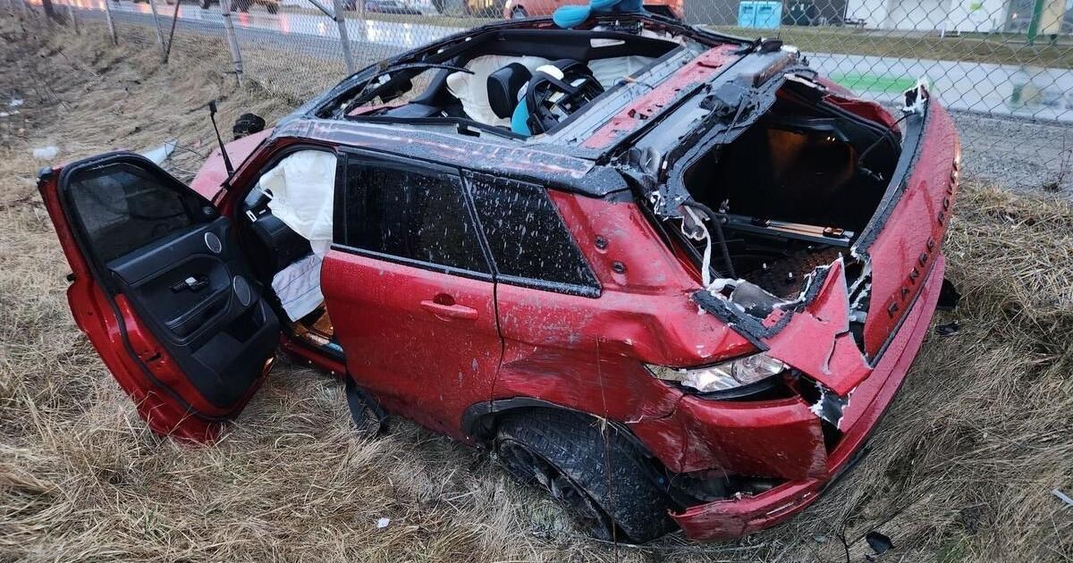 OPP investigate morning crash on QEW in Grimsby