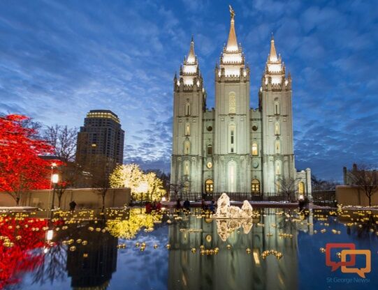 Tour Temple Square Christmas lights from home | Arts & Entertainment ...