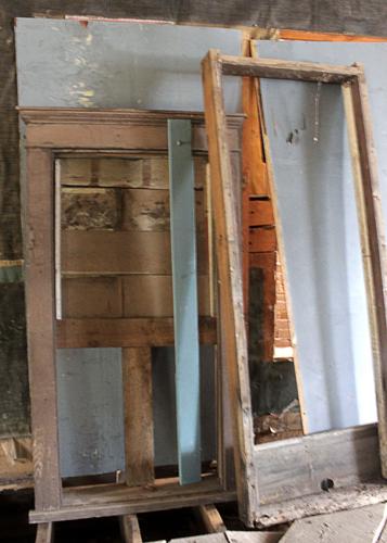 Breathing new life into an old building; Parowan auctions historical ...