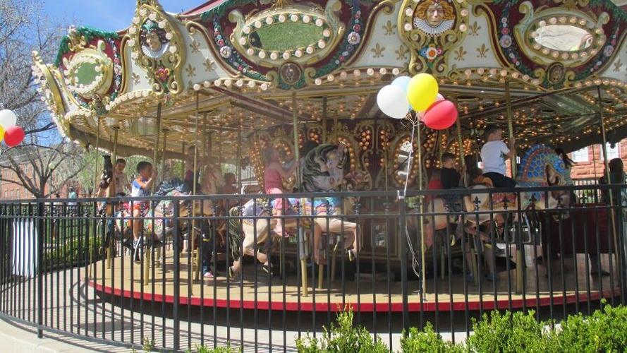 St. George carousel spins to life for 2015 season; STGnews Photo ...