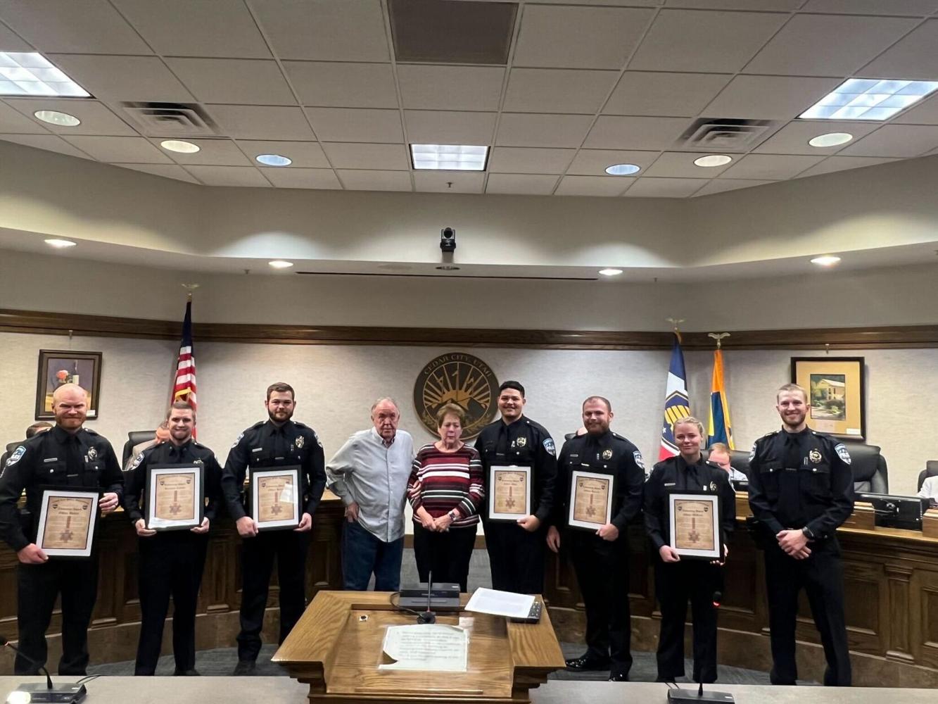 Cedar City Police Department honors officers for 'heroic' efforts to ...