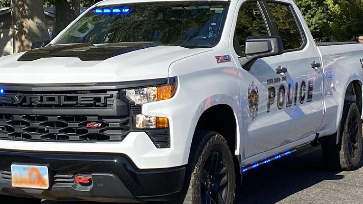 Luxury home builder arrested, held without bail following SWAT standoff ...