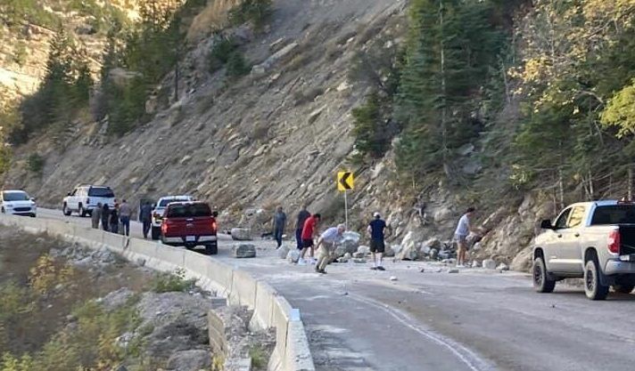 Rockfall in Cedar Canyon damages at least 2 vehicles, causes road ...