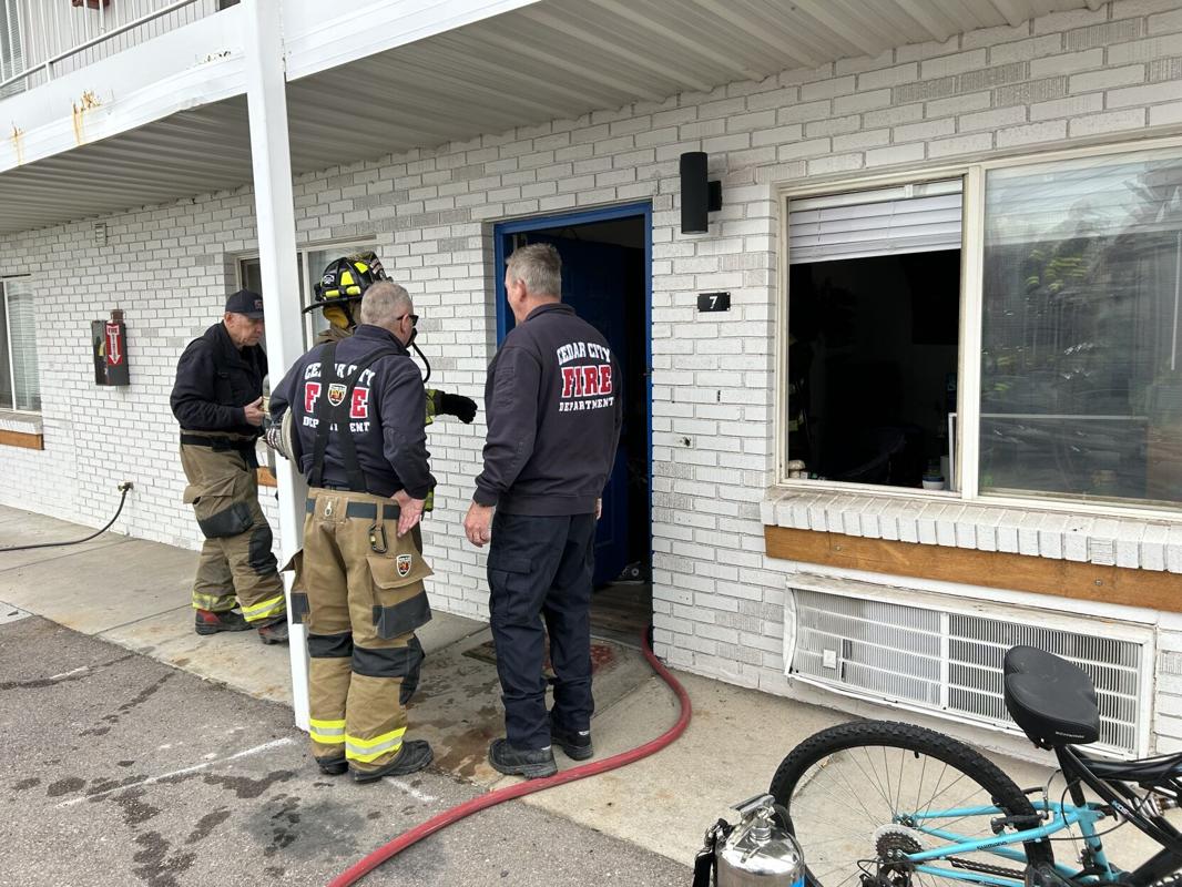 Fire crews extinguish small blaze at Cedar City apartment complex ...