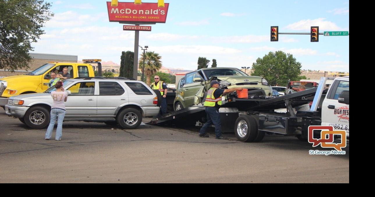 Red light collision ties up intersection, results in possible injuries ...