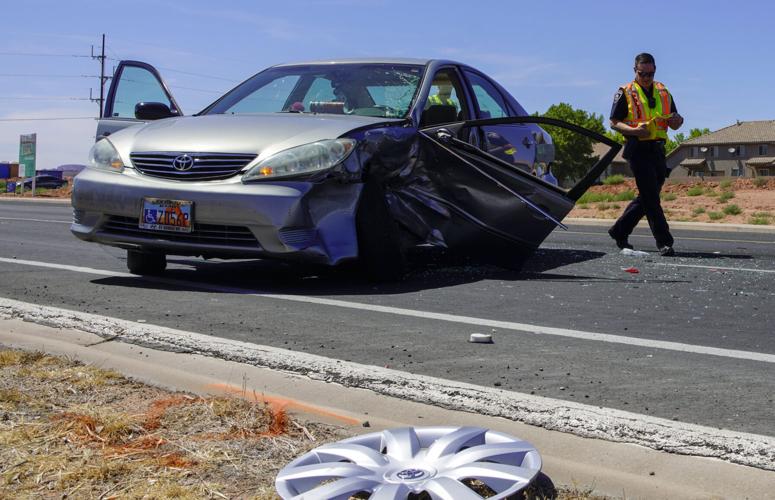 3 transported to hospital after two-vehicle collision in Washington ...
