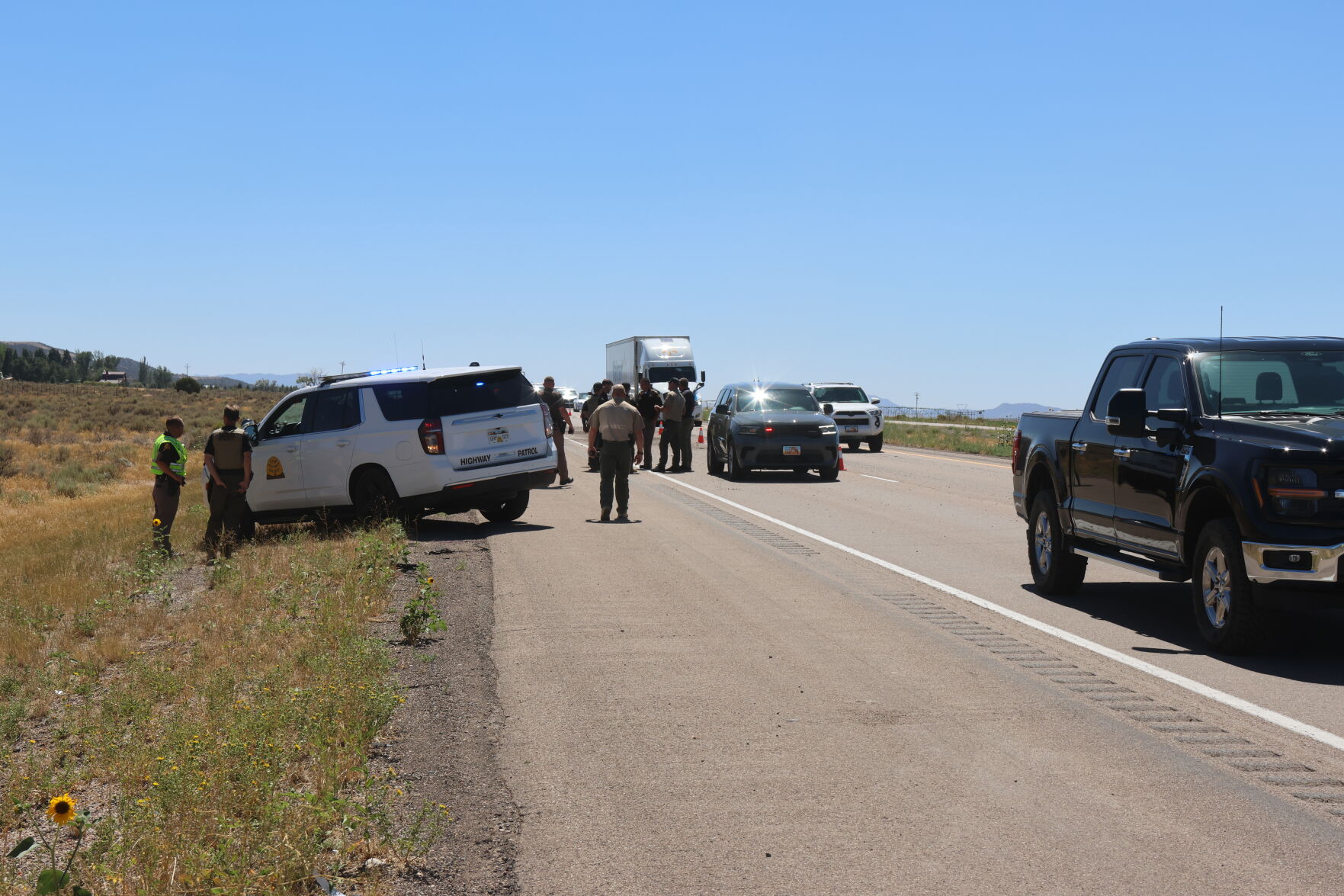 Driver dies after high-speed pursuit ends in crash on I-15 near Cedar ...
