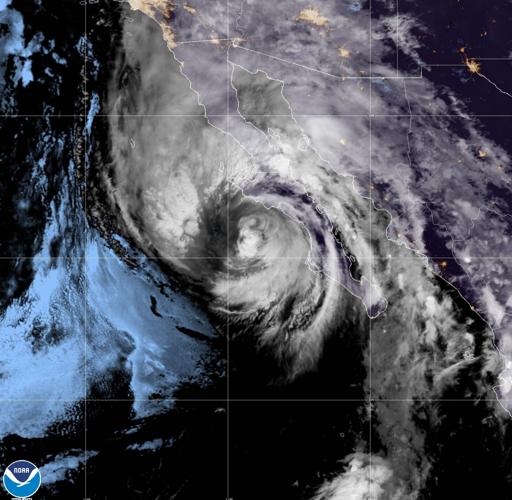 UPDATED: Muggy parade of moisture from hurricane marching up Southern ...