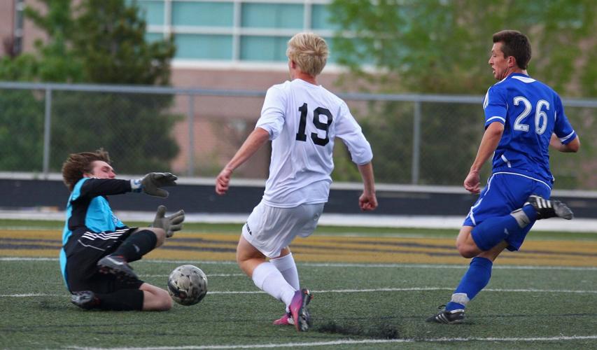 Soccer roundup: Thunder nab Dixie again, grab share of lead | Canyon ...