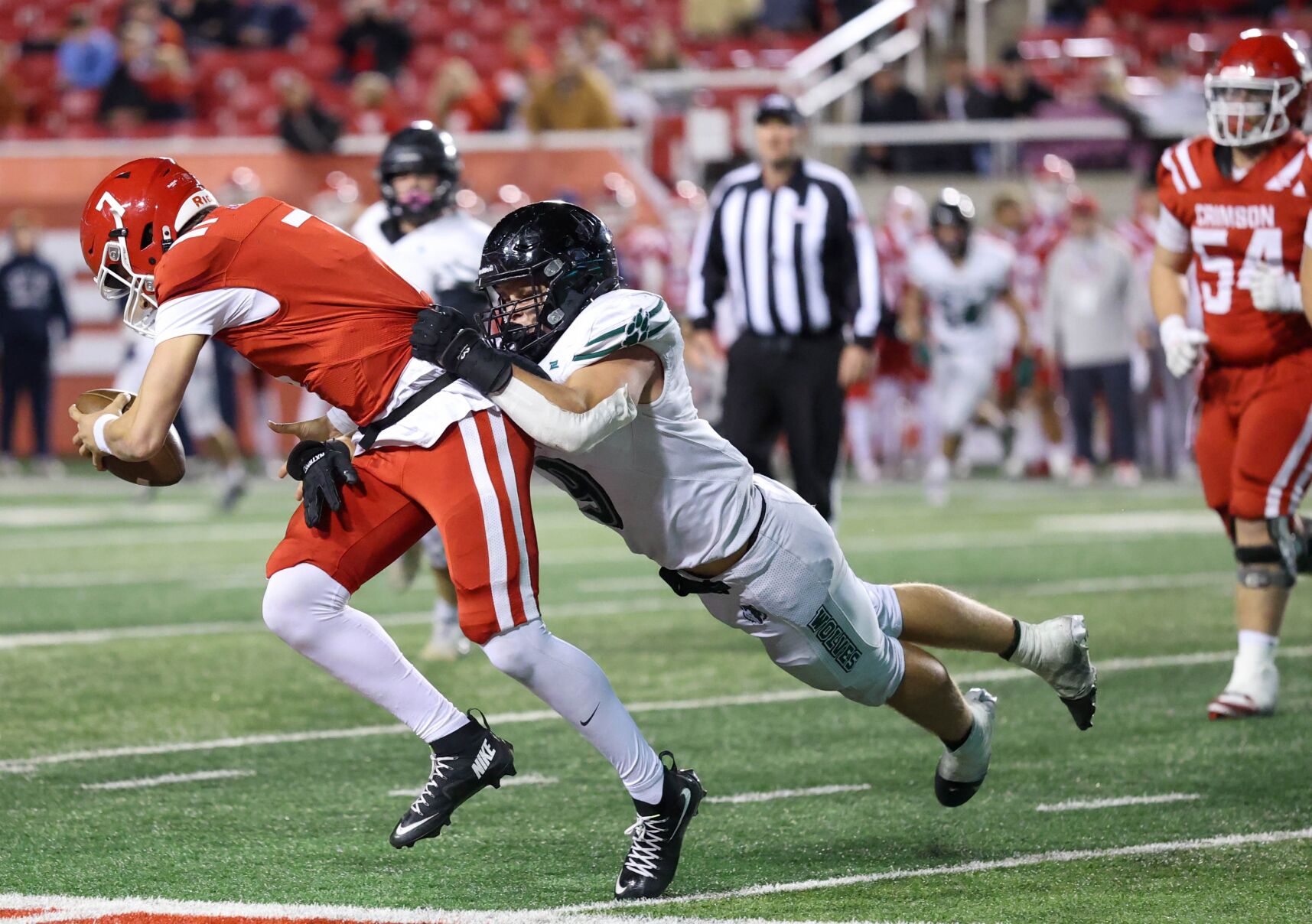 Wolves outrun Mustangs: Munk, Green Canyon upset Crimson Cliffs in 4A ...