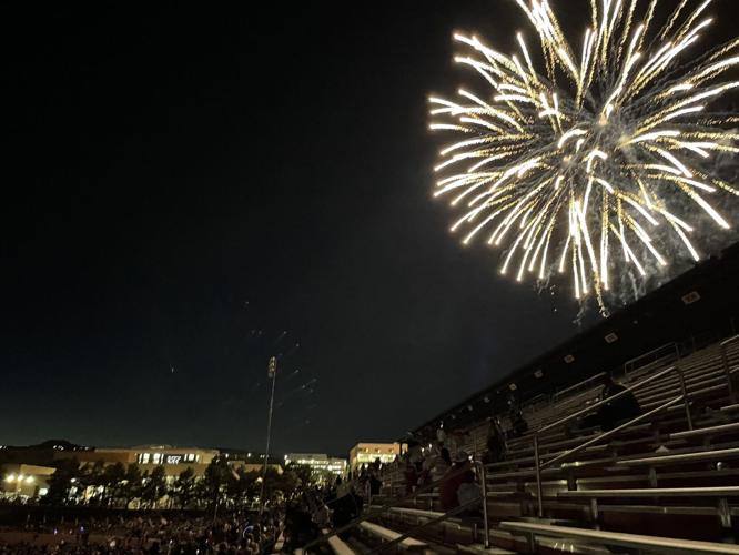 Dustin Lynch leads patriotic performances at July 4th celebration in St ...
