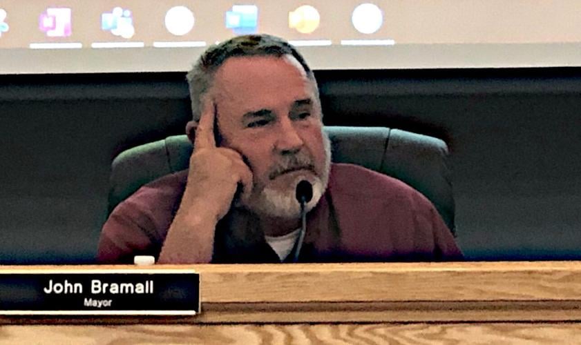 Hurricane council approves zone change for development; mayor ...