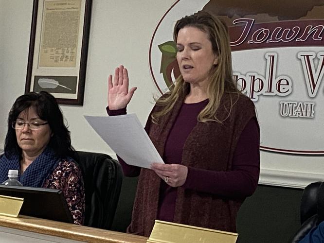 ‘Bring Apple Valley forward’: New mayor, council members take oath of ...