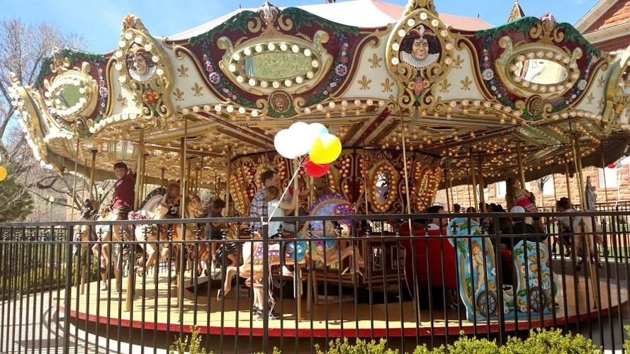 St. George carousel spins to life for 2015 season; STGnews Photo ...