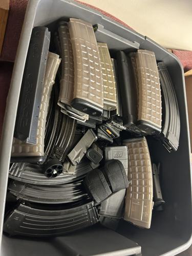 2 suspected drug dealers arrested in Cedar City raid; dozens of guns ...