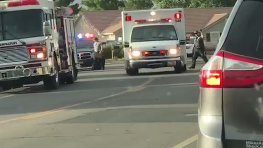 Driver slams into light pole in Washington neighborhood | Local News ...