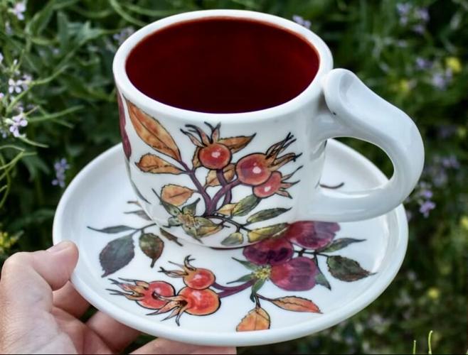 St. George pottery artist expresses her individuality with one-of-a ...