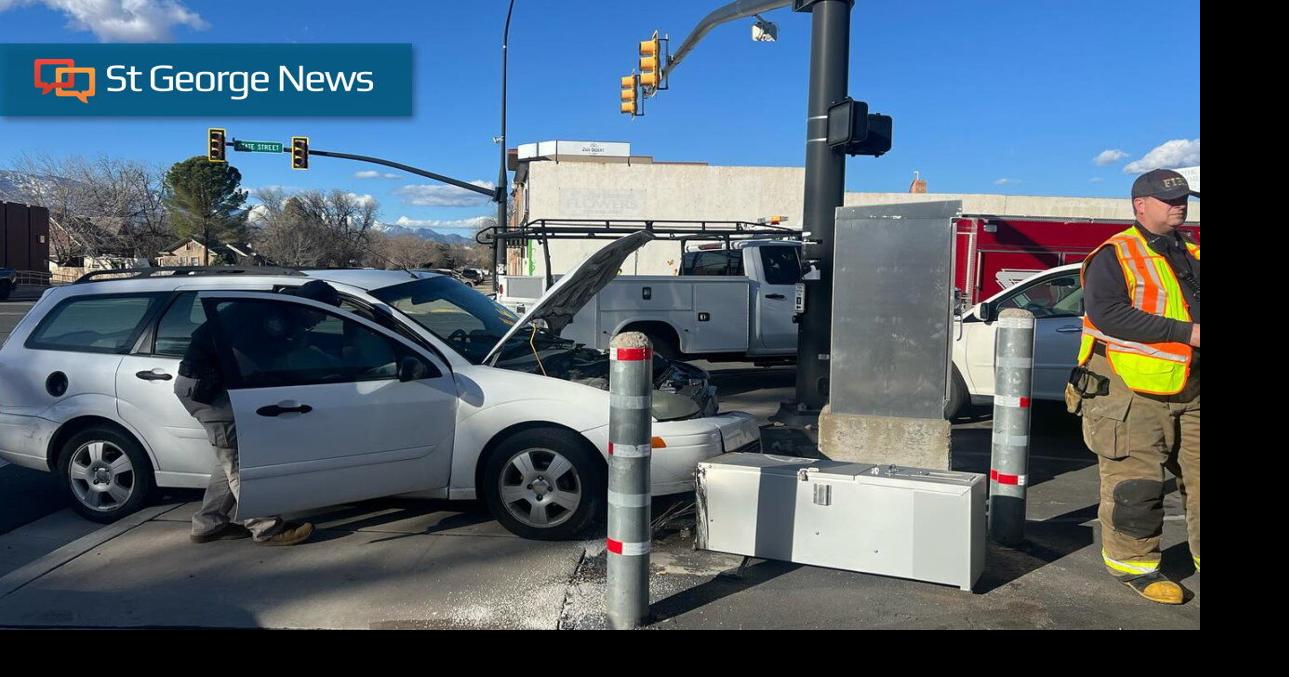 Police: Driver runs red light, causes collision that knocks out traffic ...