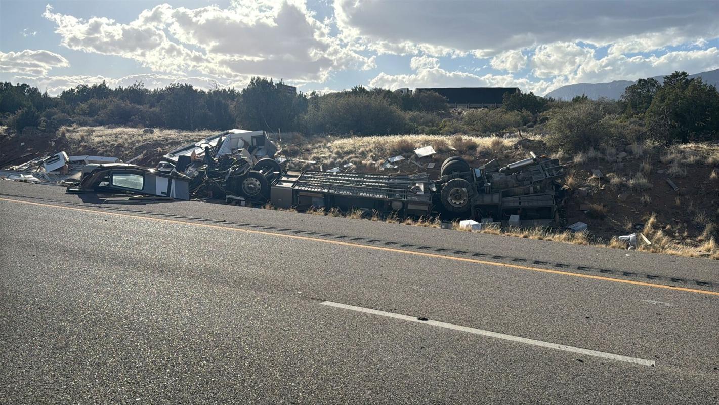 4 people ejected from motor home in rollover crash near Toquerville ...