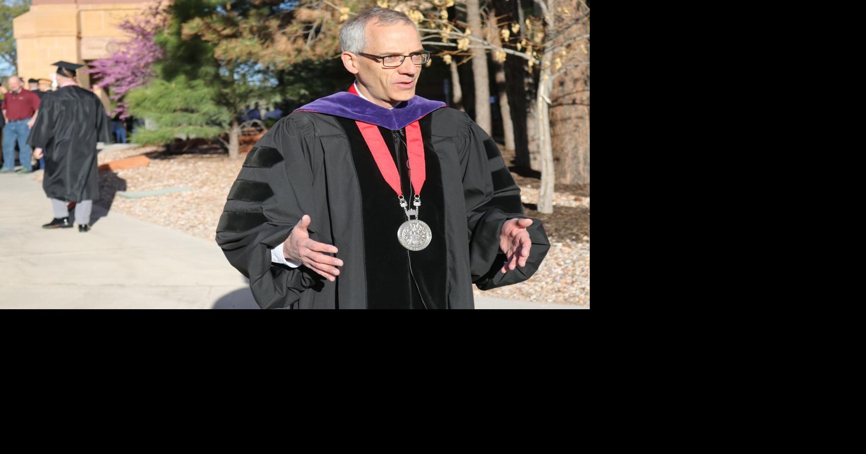 Photo gallery: SUU graduates told to ‘dream big and follow your heart ...