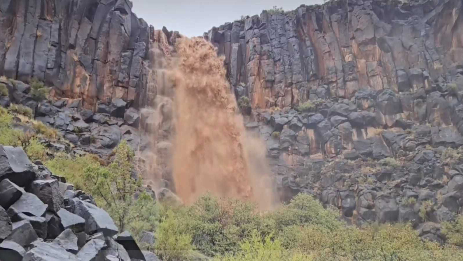 Photo gallery: Heavy rains hit Southern Utah while strong winds flip a ...