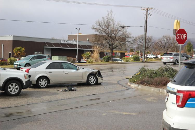 Left-turn collision on Dixie Drive injures 2 | Local News ...