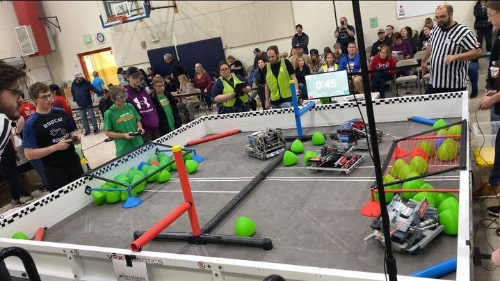 'Remarkable': Vista School students win robotics competition state ...