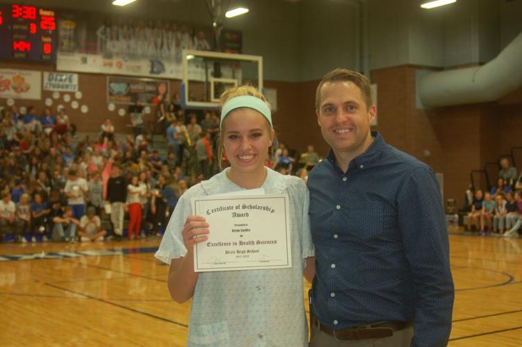 St. George Eye Center awards ‘Excellence in Health Sciences Scholarship ...