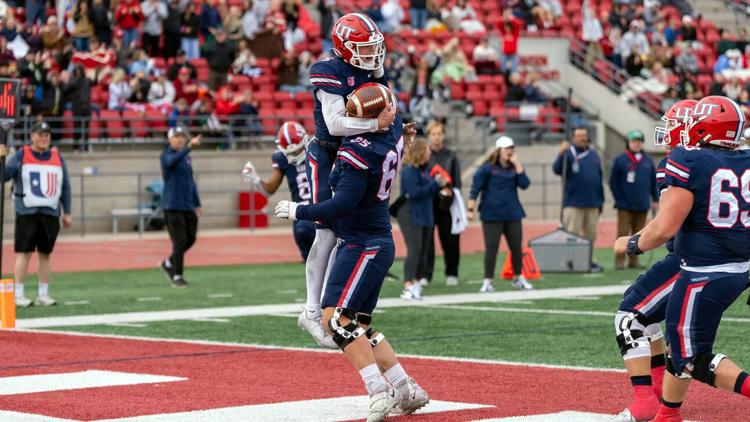 3 Trailblazers earn recognition for record-setting performances in Utah ...