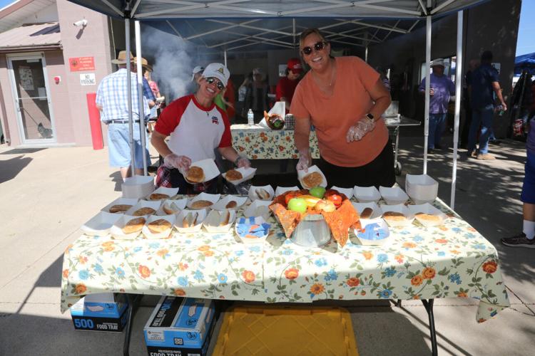 Heirloom apples in the spotlight for 25 years at the New Harmony Apple ...