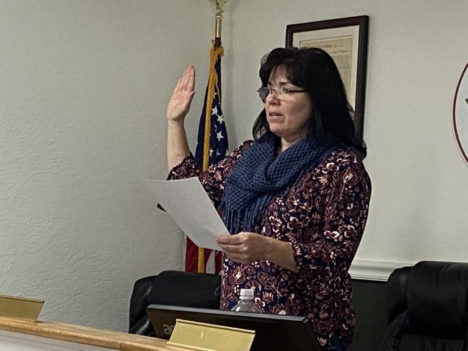 ‘Bring Apple Valley forward’: New mayor, council members take oath of ...