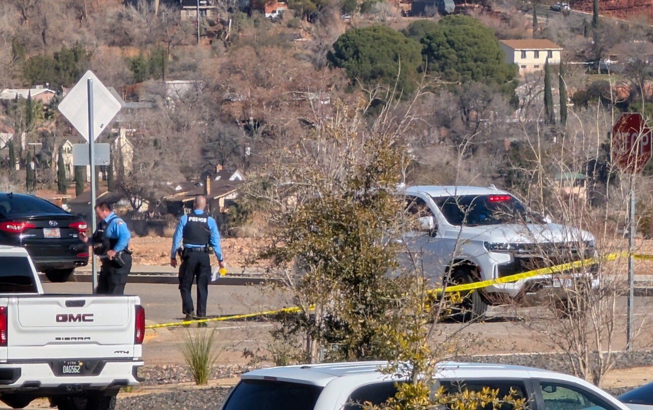 Bystanders rush to aid older man after SUV crash on Tech Ridge Drive in ...
