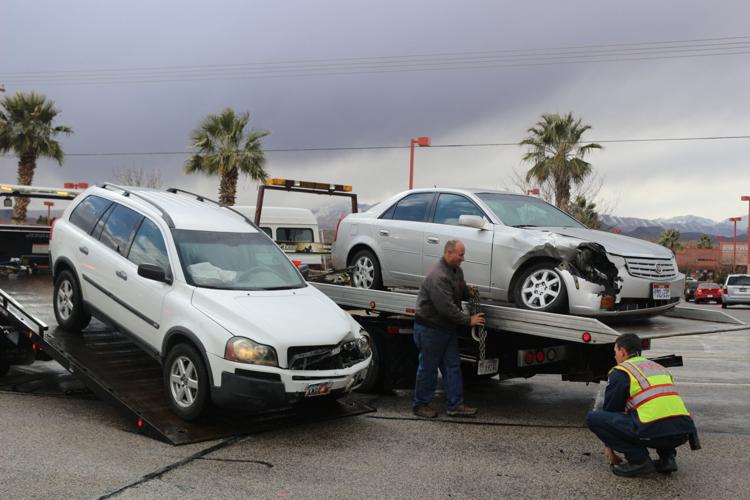 Left-turn collision on Dixie Drive injures 2 | Local News ...