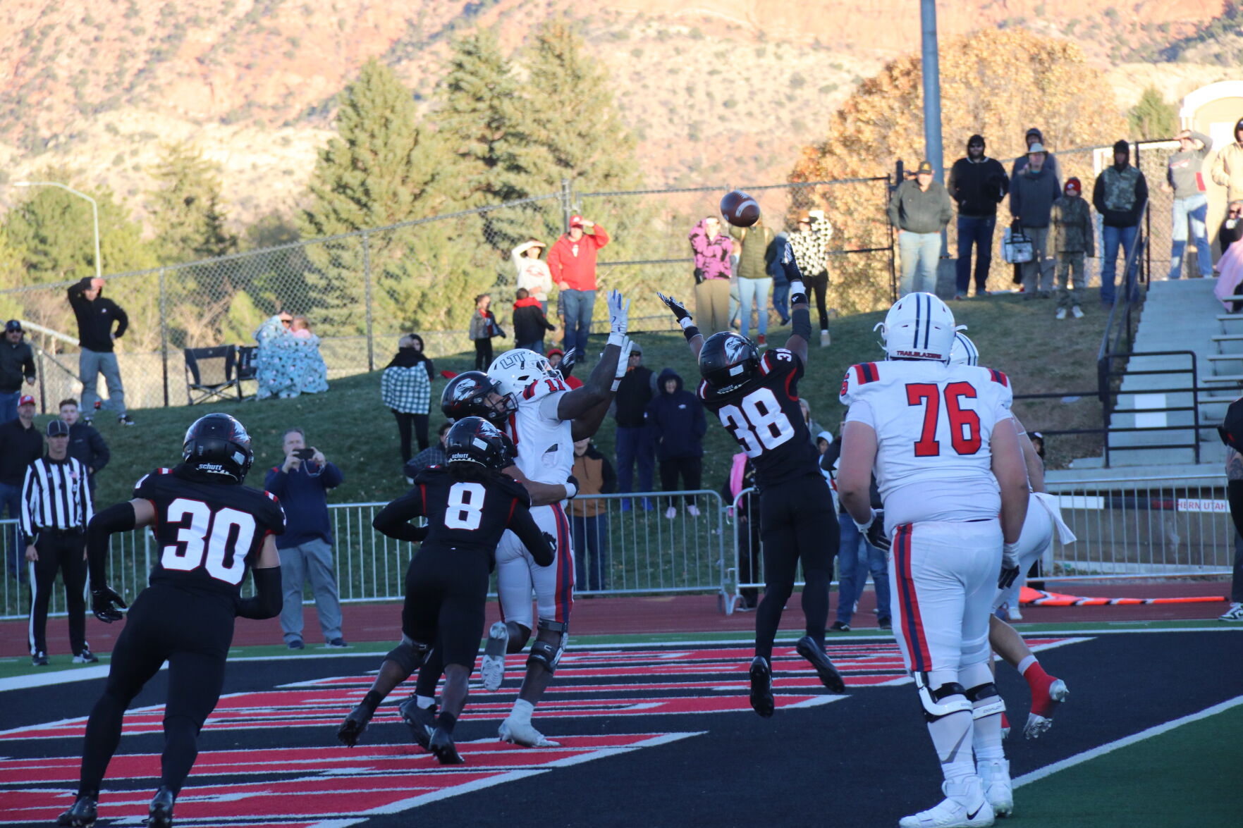 Reggie Graff, Targhee Lambson put on a show in Battle for the Axe; T-Birds prevail in double OT ...