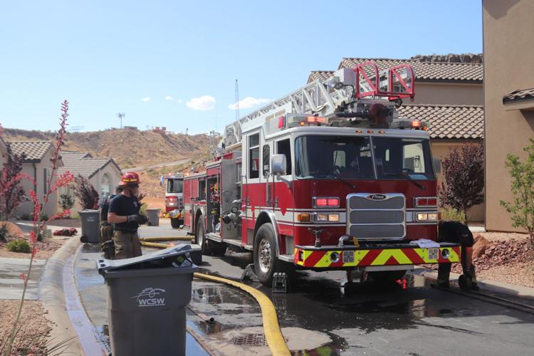 Homeowners, cats displaced following house fire near Red Cliffs Mall in ...