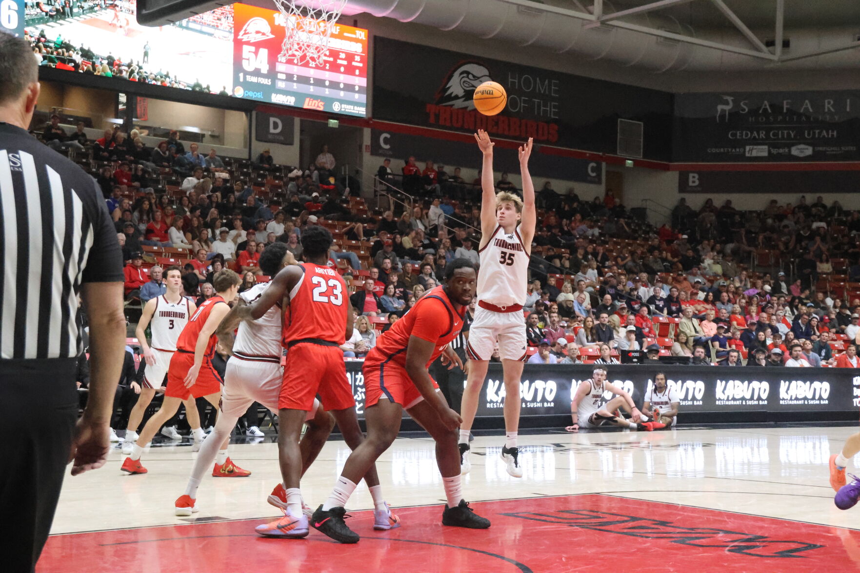 SUU men's basketball team defeats Utah Tech after Trailblazer women ...