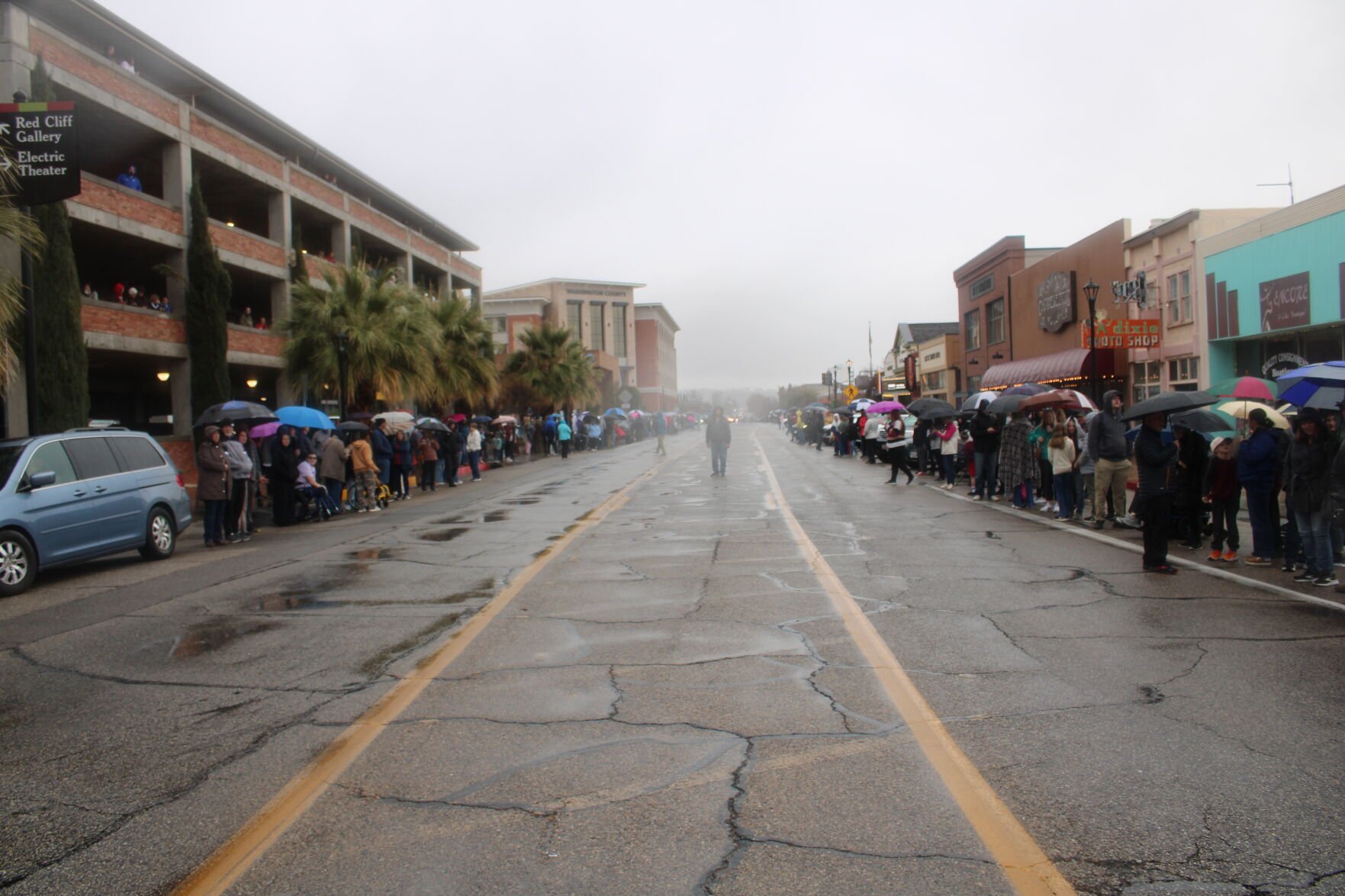 Southern Utah crowd bids farewell to Latter-day Saint apostle and St ...
