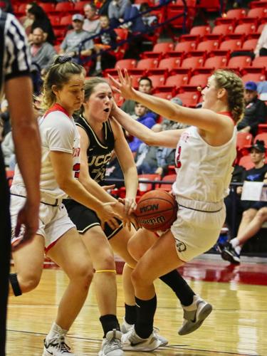 Dixie State basketball teams have split result vs. UCCS: Men win 75-61 ...