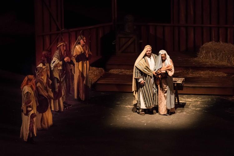 Tuacahn’s Live Nativity delights crowds at ‘Christmas in the Canyon ...