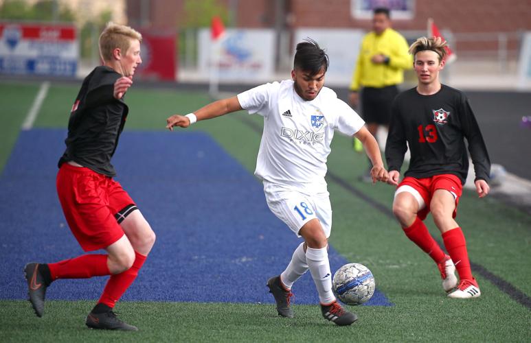 Atkin, Dixie defense dominate in home shutout of Hurricane | Dixie High ...
