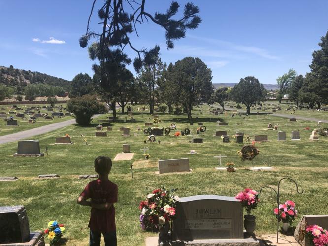 99.9 KONY Country to hold moment of silence on Memorial Day | Local ...