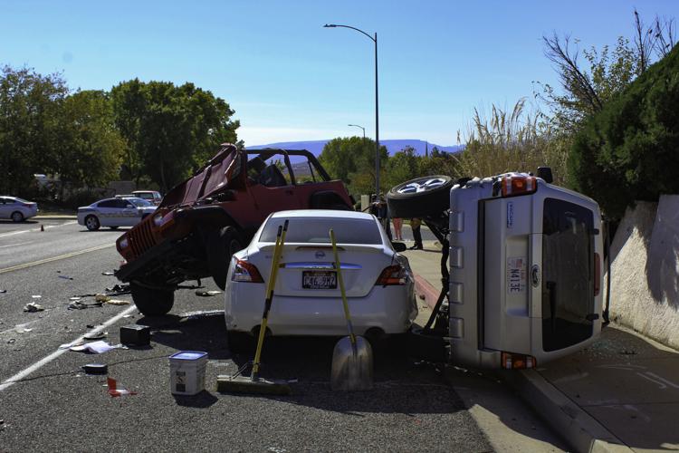 Driver ejected from Jeep lands on top of other car | Local News | stgeorgeutah.com