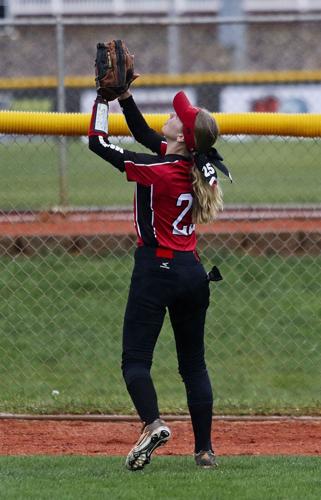 Region 9 softball recap: Desert Hills wins 2 to stay hot on heels of ...