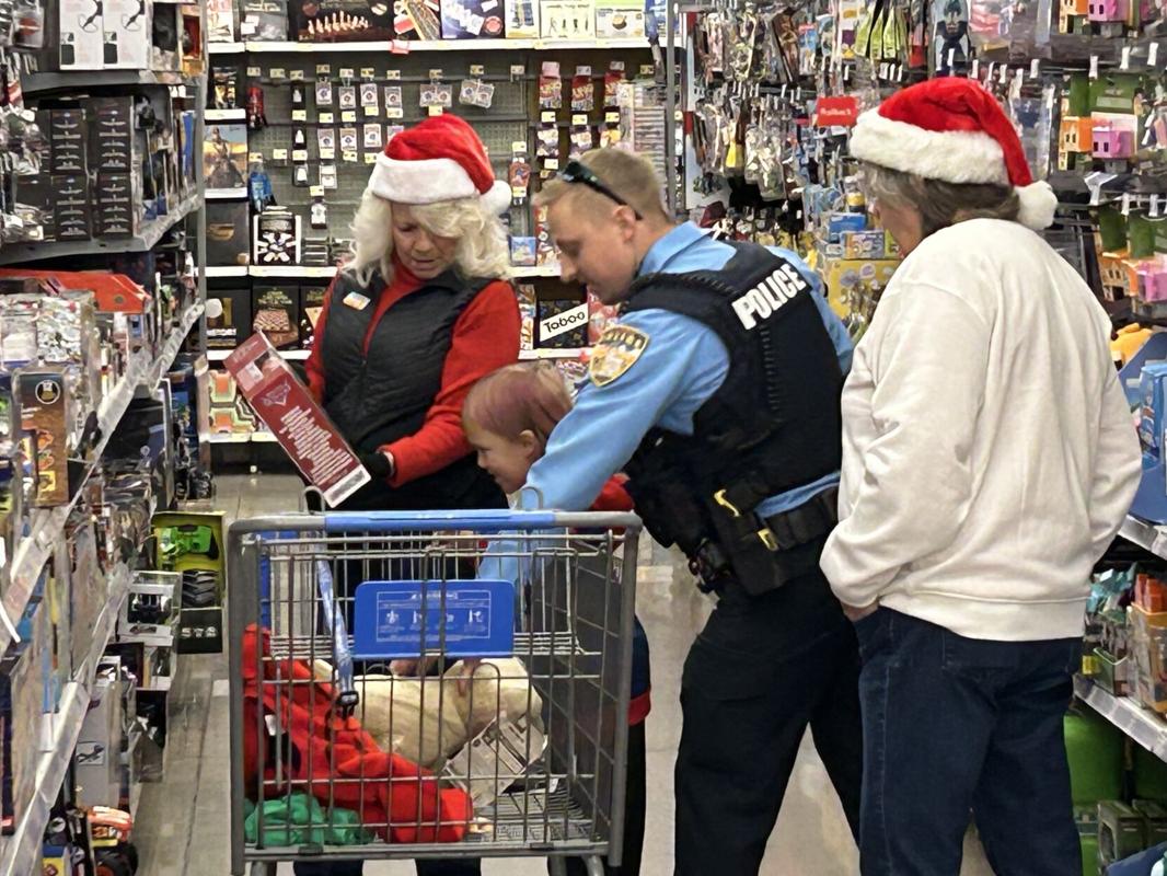 Annual Shop with a Cop spreads holiday cheer among Southern Utah police ...
