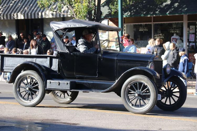 Video, photo gallery: Ewe had to be there at Cedar City’s sheep parade ...