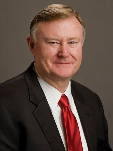 Politically experienced Vickers faces professionally experienced ...